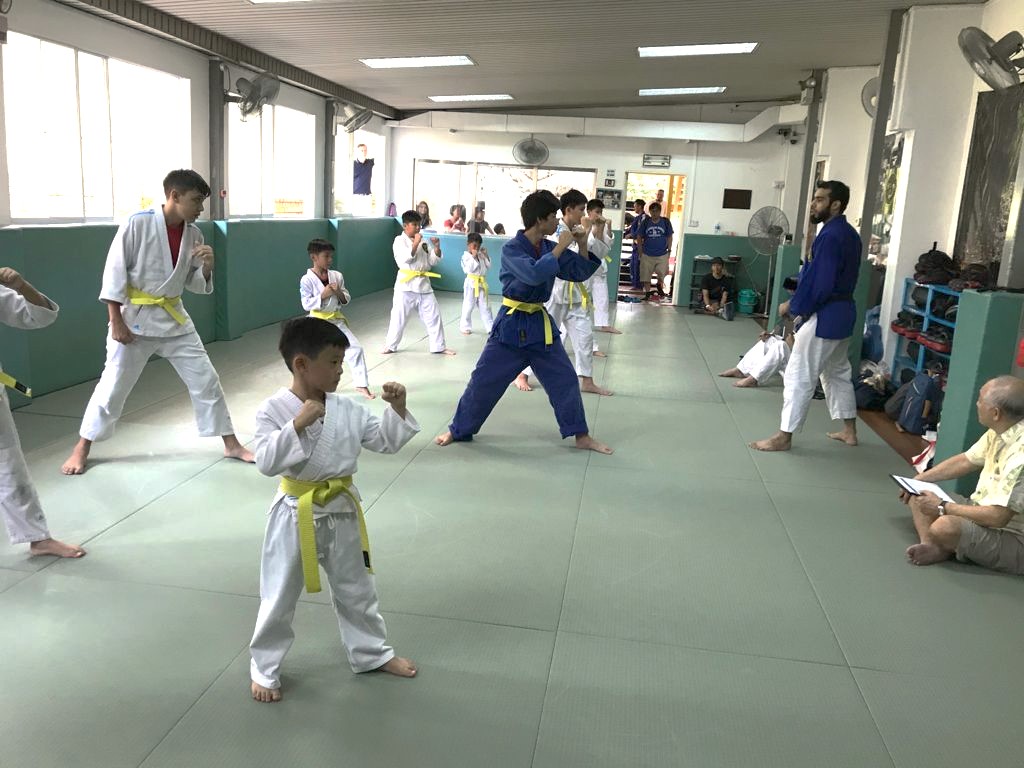 Behind The Scenes With The Trainers At Tanglin Community Club - Mummyfique